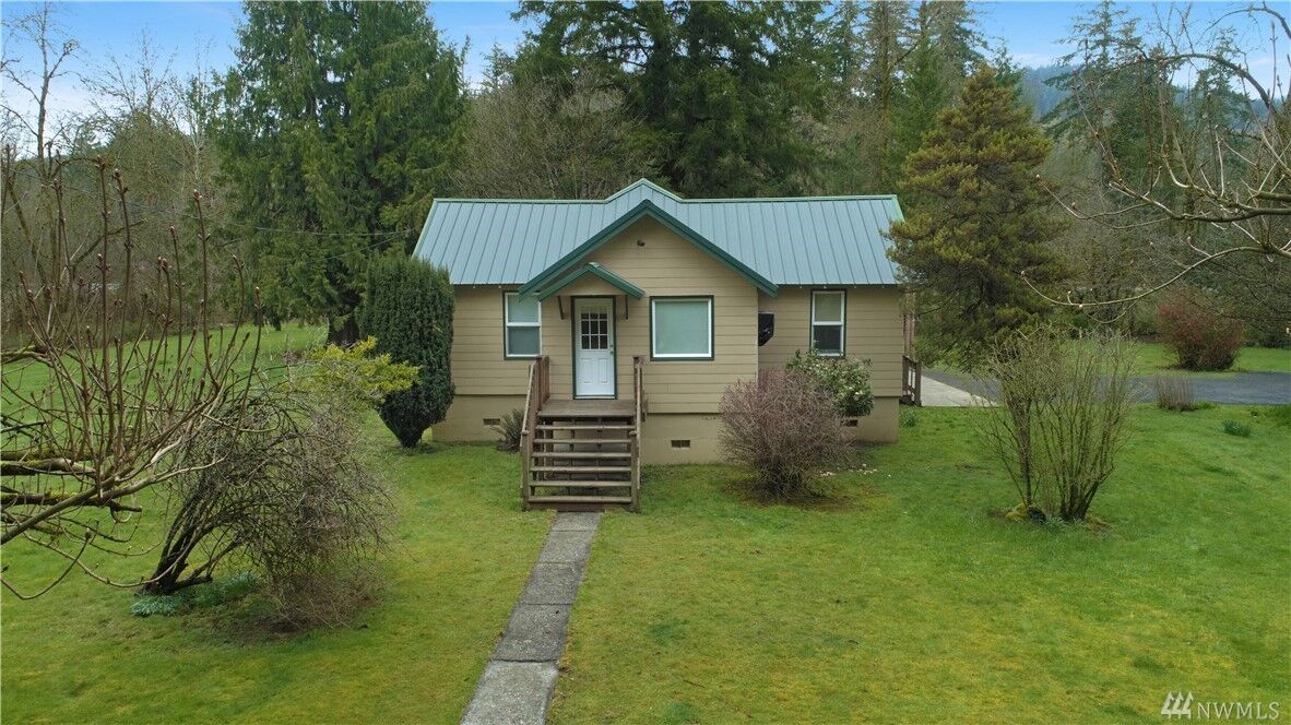 3 bed Oakville home for sale: 331 Elma Gate Road E, Oakville, WA 98568