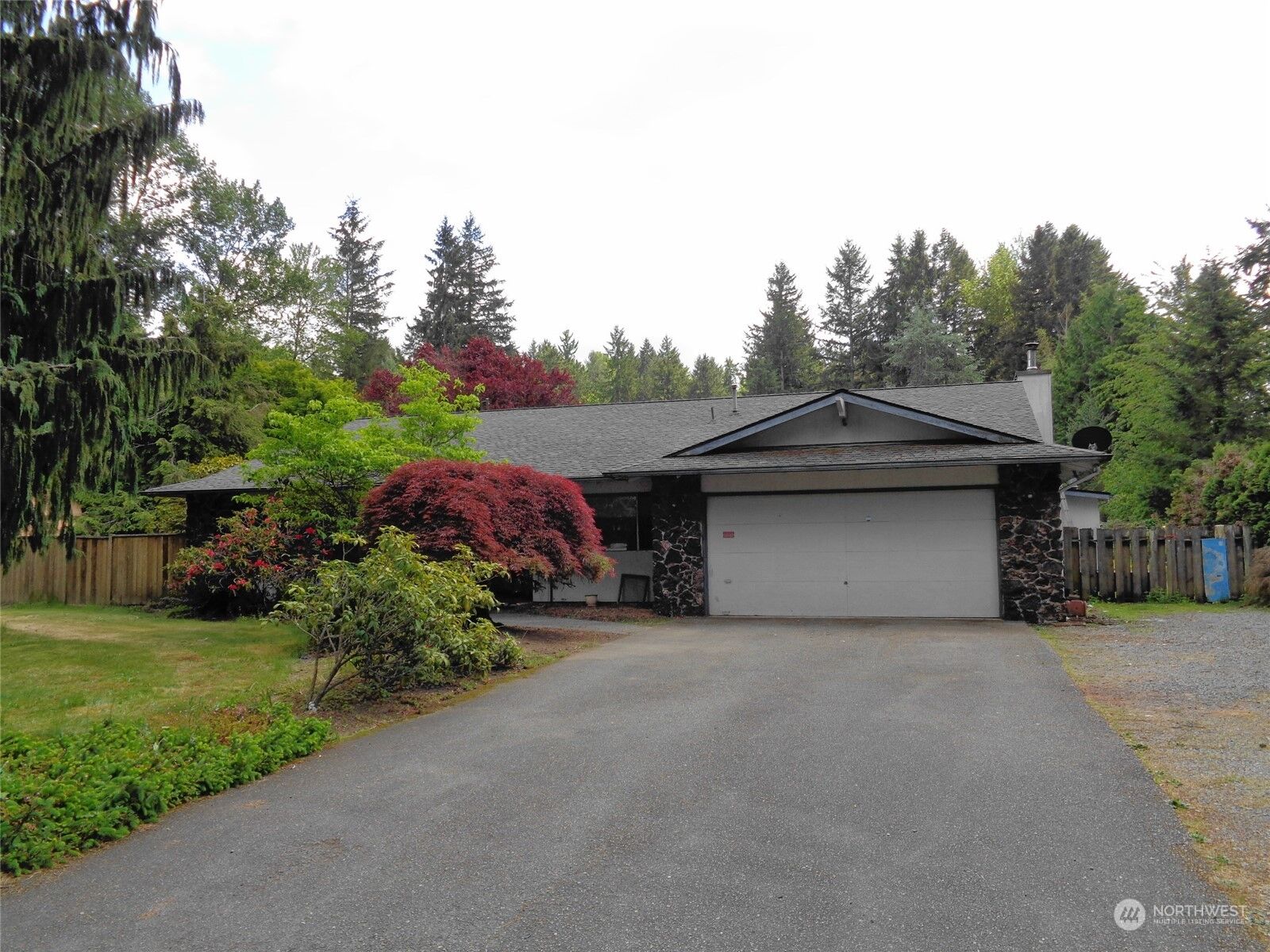 Home for sale in Puyallup: 7706 132nd Street Ct E, Puyallup, WA 98373