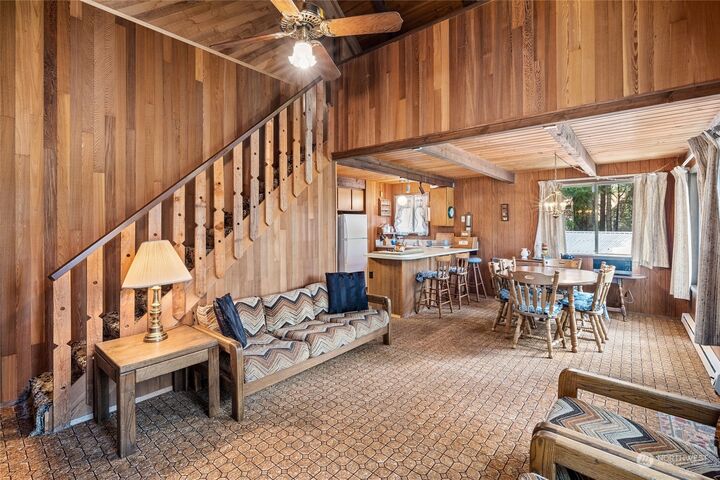 Home for sale in Ronald: 400 Highland Loop, Ronald, WA 98940