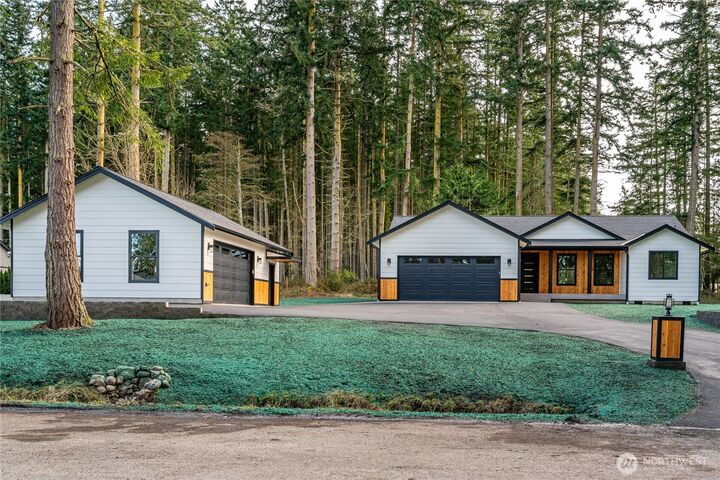 House for sale in Camano Island: 943 Cool Road, Camano Island, WA 98282