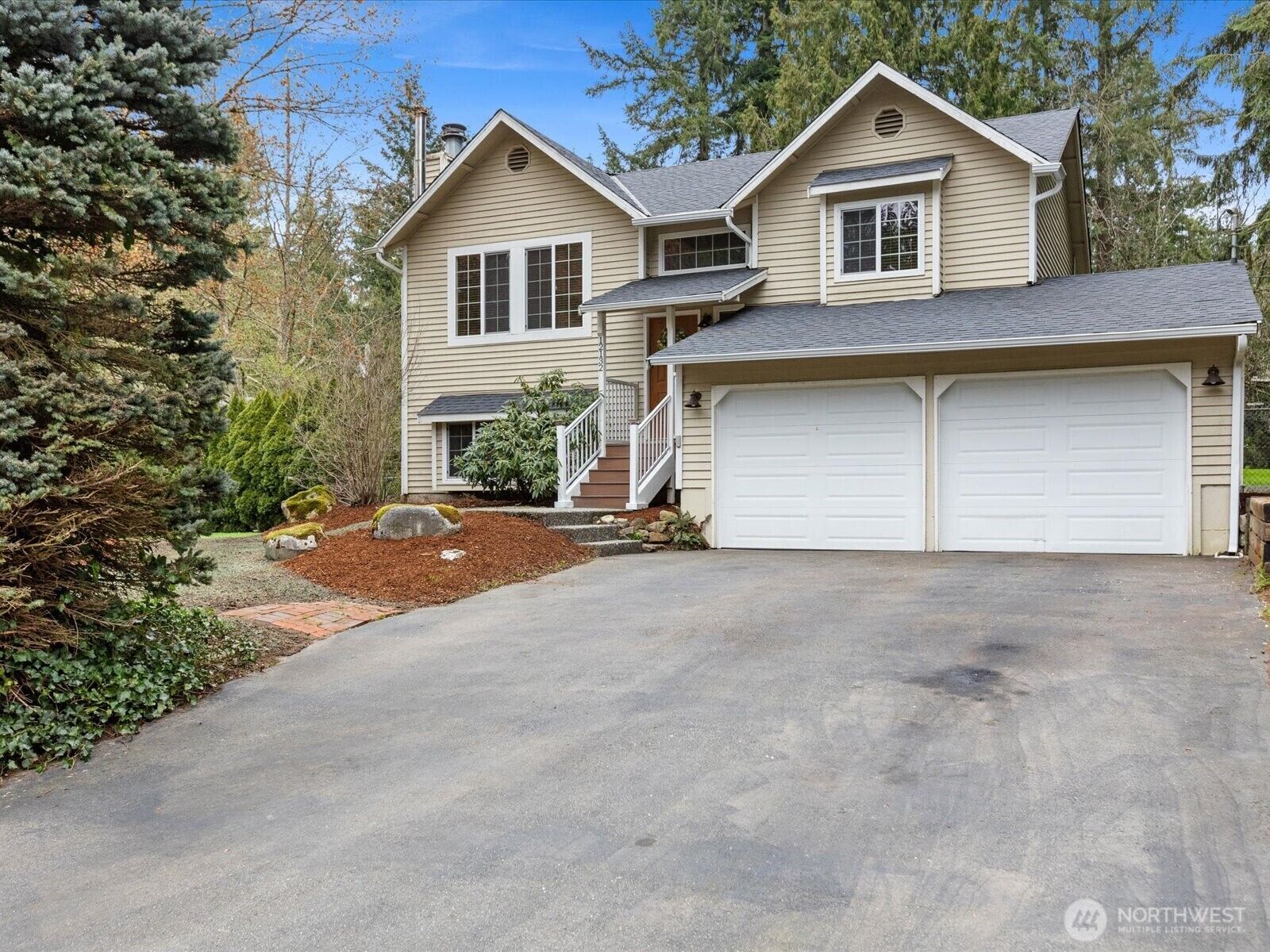 MLS#2356377: 12132 215th Place SE, Snohomish, WA 98296