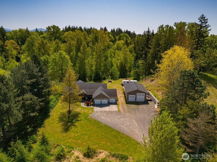 House for sale in Lynden: 395 E Hemmi Road, Lynden, WA 98264