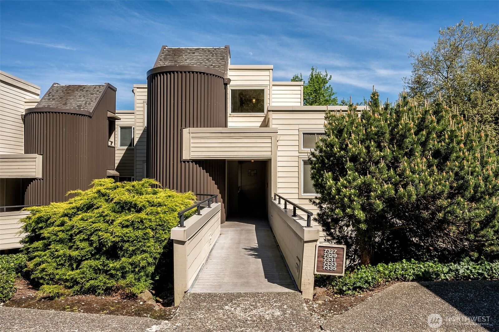 Home for sale in Redmond: 7331 Old Redmond Road 121, Redmond, WA 98052