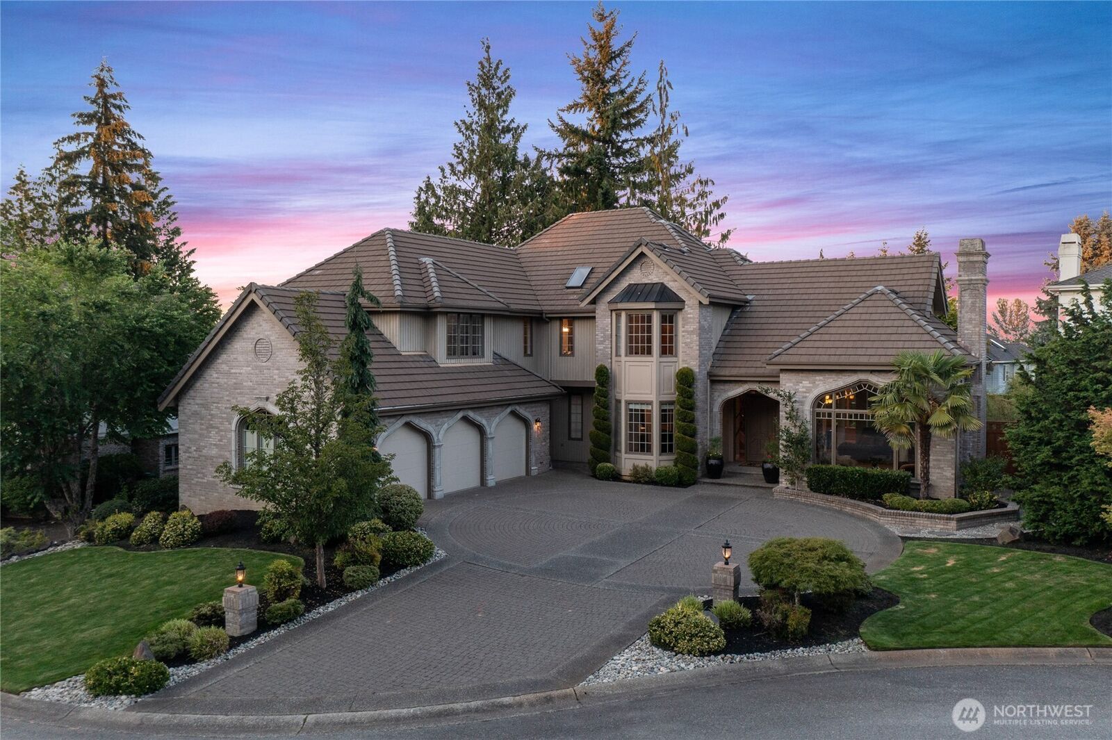 Home for sale in Issaquah: 5314 Gran Paradiso Place NW, Issaquah, WA 98027