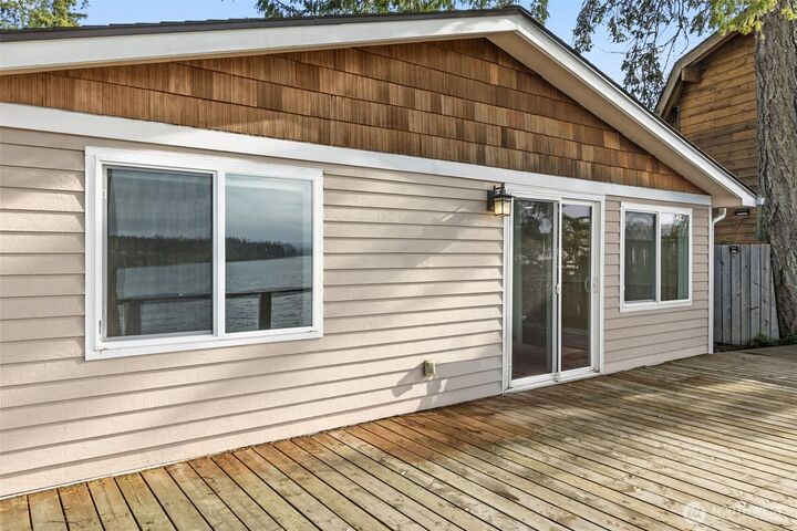 House for sale in Olympia: 3130 Steamboat Island Road NW, Olympia, WA 98502